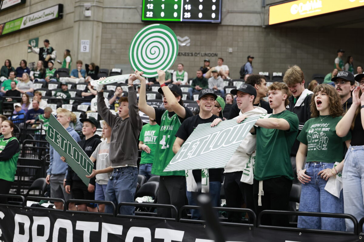 UVU men’s basketball honors president’s husband, caps first perfect ...